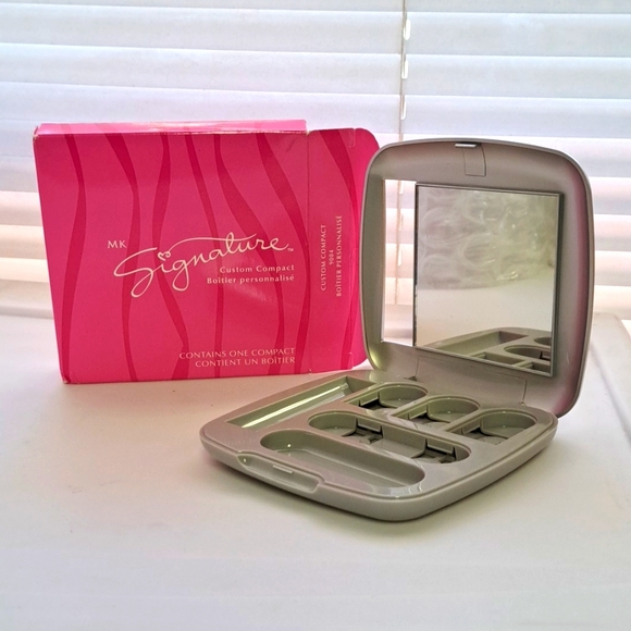 Mary Kay | Makeup | Mary Kay Signature Custom Compact | Poshmark